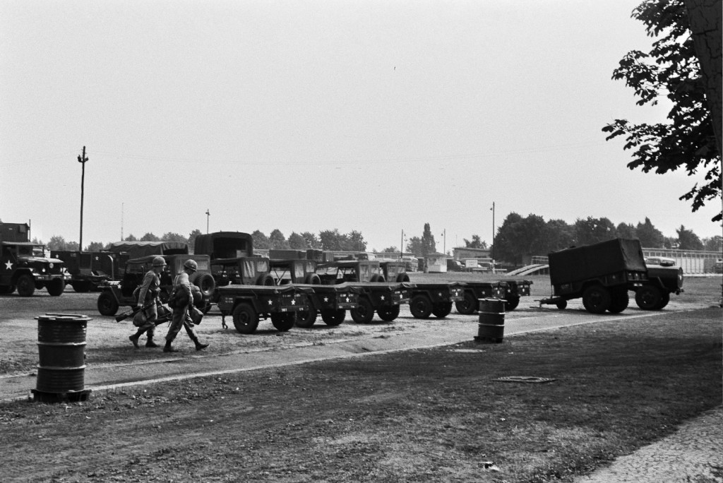 Temporary photo gallery – Berlin 1969